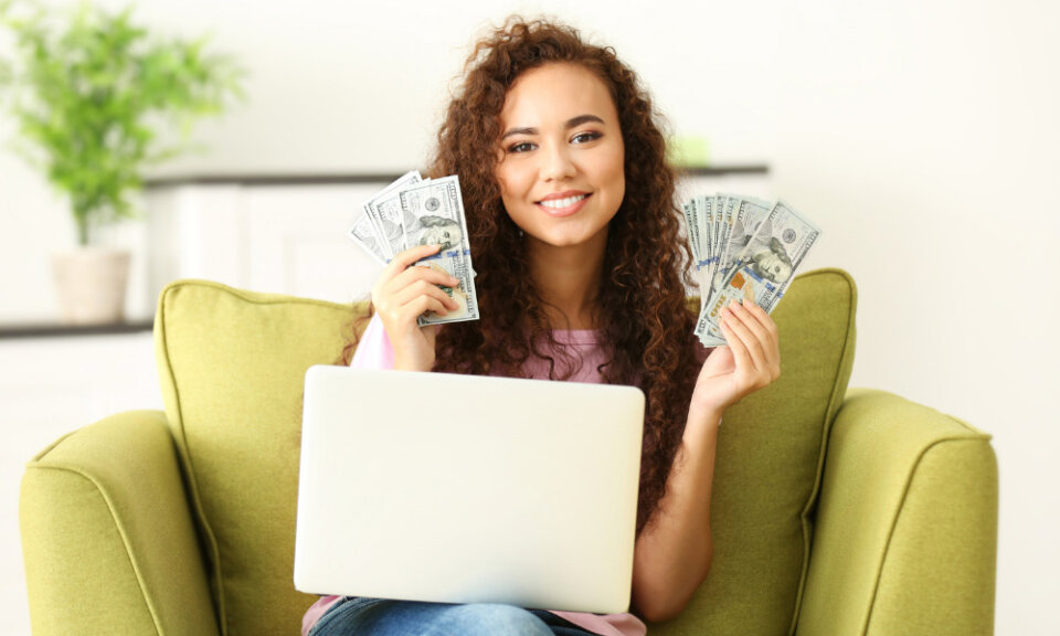 How to Make 50k A Year From Home (21 WOW Ideas!)