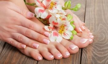 How to Take Feet Pics Like a Pro [+5 Best Feet Poses]